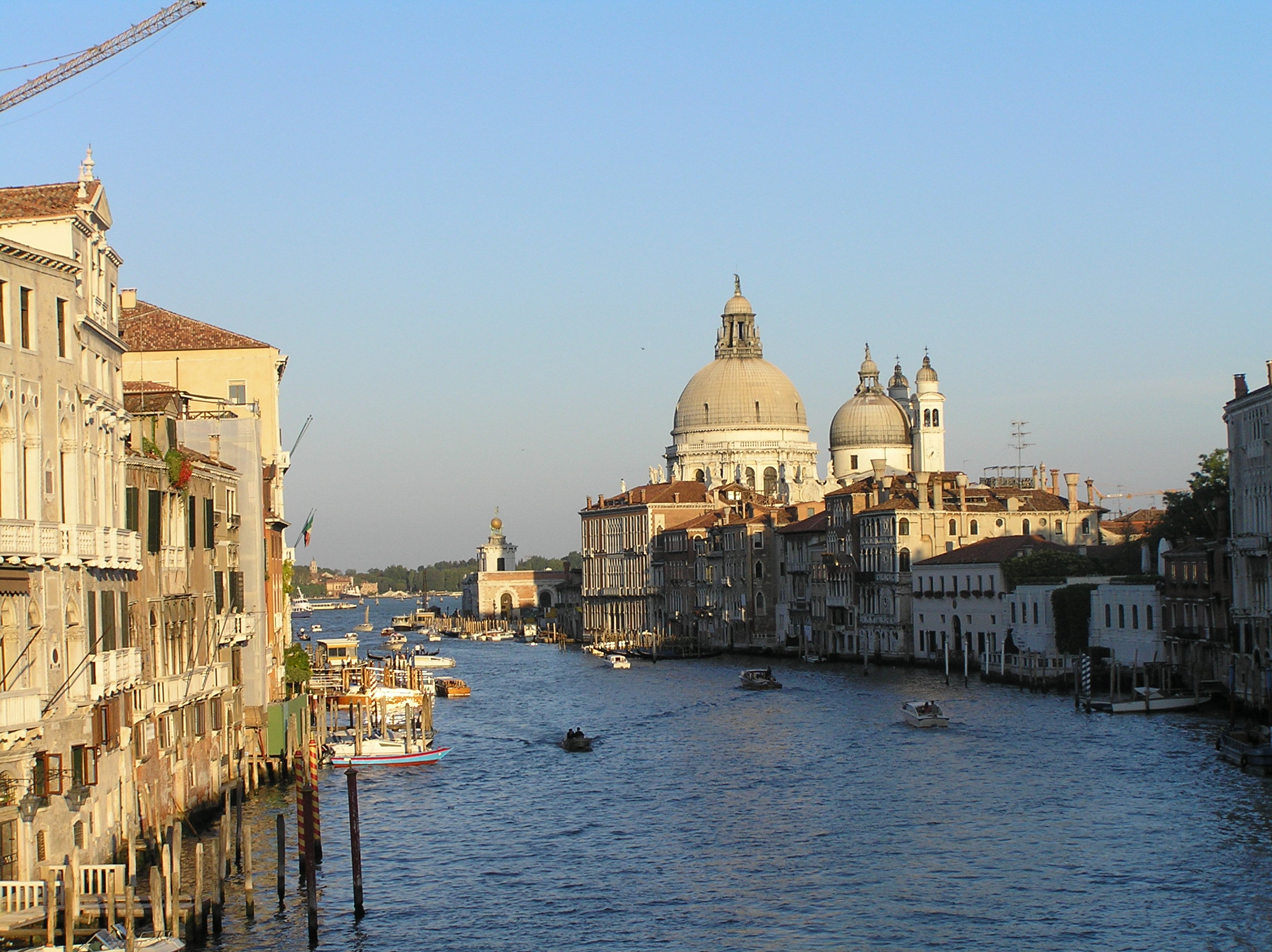 Dorsoduro Venecia Iglesias Italia